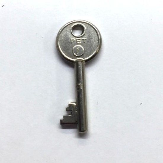 Squire Old English PET Padlock Keys