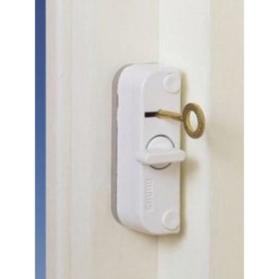 Yale 8K100 Metal Wooden Window Lock